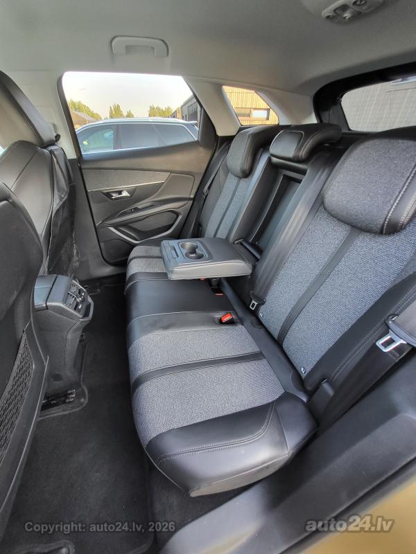 Peugeot 3008 2017 in Tallinn, with an engine capacity of 1.20 L and mileage of 115 thousand km for 11250 €, photo 7 on AUTOMOTO.COM.LV
