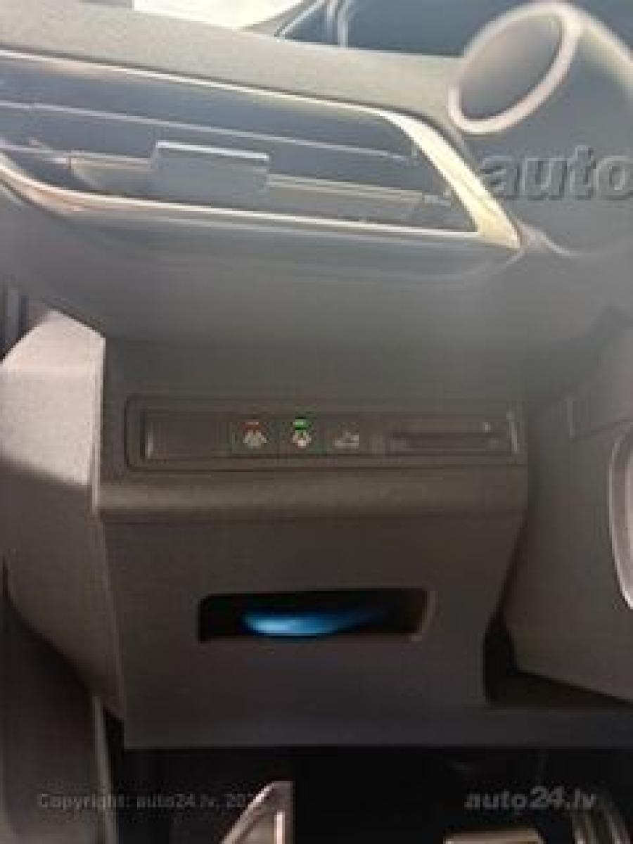 Peugeot 3008 2021 Paide, ar dzinēja tilpumu 1.50 L un nobraukumu 88 tūkst. km par 19890 €, foto 25 vietnē AUTOMOTO.COM.LV