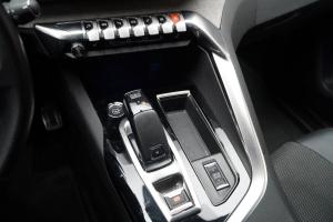 Peugeot 3008 2022 Peetri, ar dzinēja tilpumu 1.20 L un nobraukumu 110 tūkst. km par 18400 €, foto 15 vietnē AUTOMOTO.COM.LV