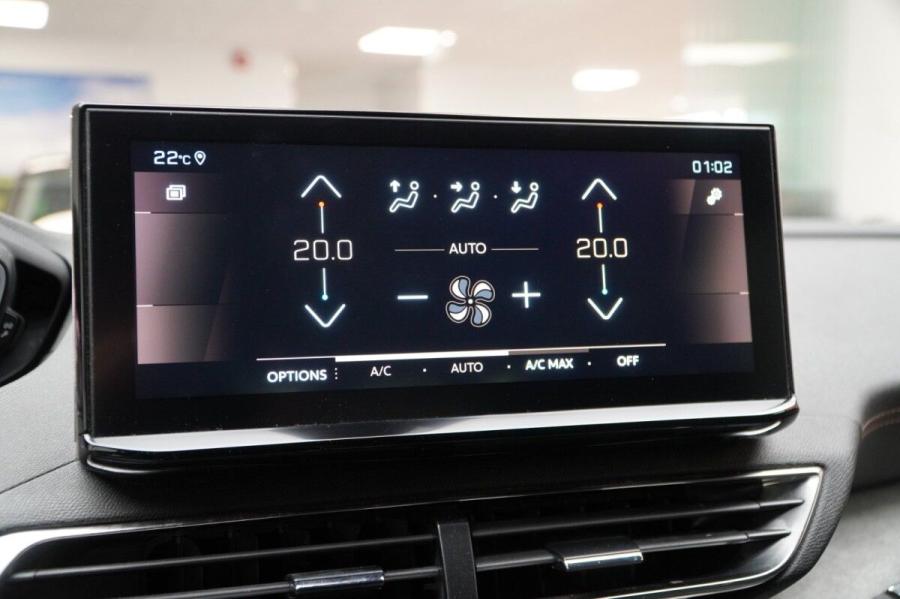 Peugeot 3008 2022 Peetri, ar dzinēja tilpumu 1.20 L un nobraukumu 110 tūkst. km par 18400 €, foto 16 vietnē AUTOMOTO.COM.LV