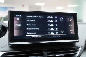 Peugeot 3008 2022 Peetri, ar dzinēja tilpumu 1.20 L un nobraukumu 110 tūkst. km par 18400 €, foto 18 vietnē AUTOMOTO.COM.LV