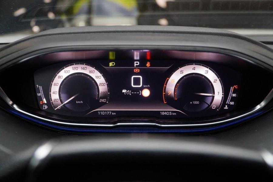 Peugeot 3008 2022 Peetri, ar dzinēja tilpumu 1.20 L un nobraukumu 110 tūkst. km par 18400 €, foto 22 vietnē AUTOMOTO.COM.LV
