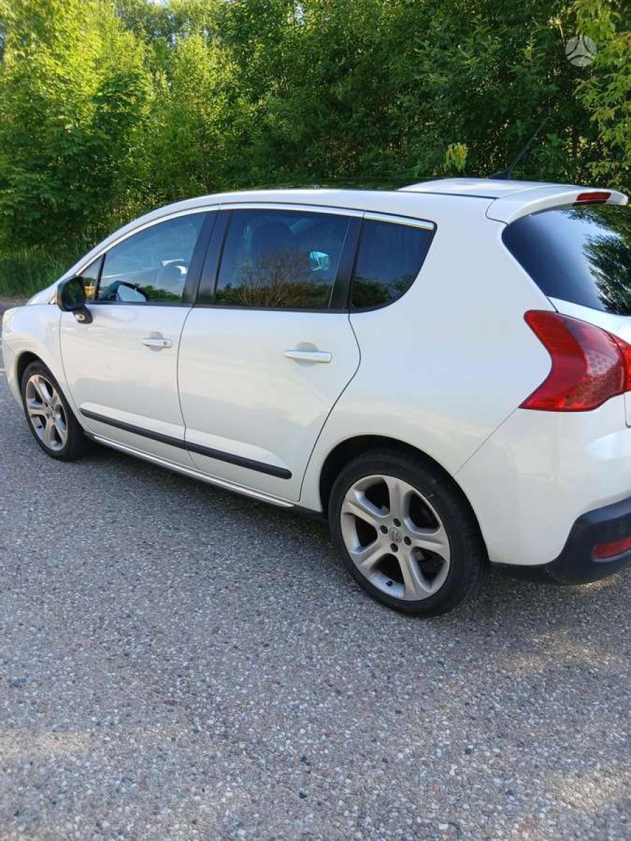 Balts Peugeot 3008 2009 Viļņa, ar dzinēja tilpumu 1.56 L un nobraukumu 252 tūkst. km par 3100 €, foto 5 vietnē AUTOMOTO.COM.LV