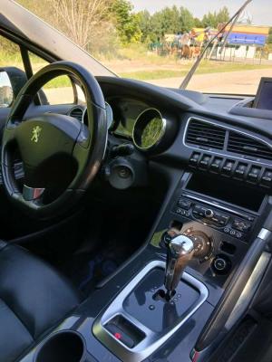 Balts Peugeot 3008 2009 Viļņa, ar dzinēja tilpumu 1.56 L un nobraukumu 252 tūkst. km par 3100 €, foto 25 vietnē AUTOMOTO.COM.LV