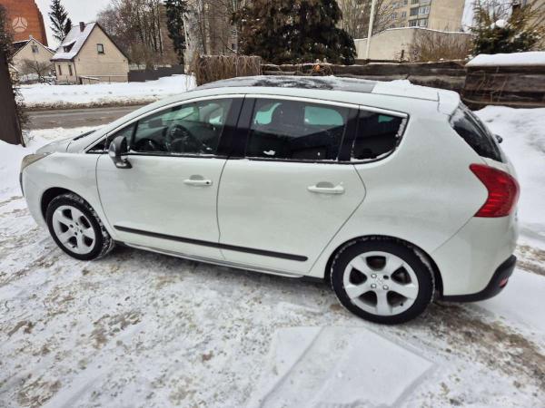 Balts Peugeot 3008 2010 Kauņa, ar dzinēja tilpumu 1.56 L un nobraukumu 320 tūkst. km par 3150 €, foto 1 vietnē AUTOMOTO.COM.LV