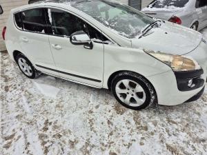 White Peugeot 3008 2010 in Kaunas, with an engine capacity of 1.56 L and mileage of 320 thousand km for 3150 €, photo 3 on AUTOMOTO.COM.LV