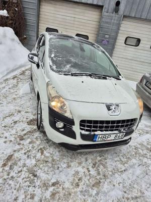 White Peugeot 3008 2010 in Kaunas, with an engine capacity of 1.56 L and mileage of 320 thousand km for 3150 €, photo 4 on AUTOMOTO.COM.LV