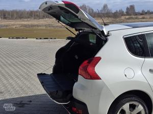 White Peugeot 3008 2010 in Siauliai, with an engine capacity of 2.00 L and mileage of 244 thousand km for 3250 €, photo 9 on AUTOMOTO.COM.LV