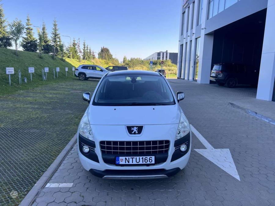 Balts Peugeot 3008 2010 Viļņa, ar dzinēja tilpumu 2.00 L un nobraukumu 256 tūkst. km par 2350 €, foto 4 vietnē AUTOMOTO.COM.LV