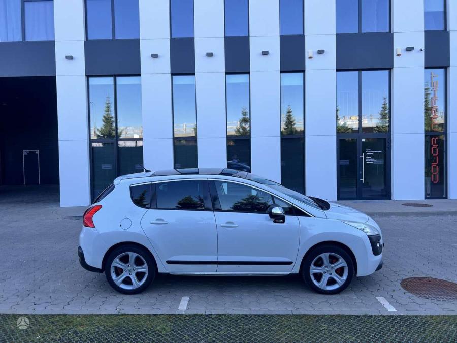 Balts Peugeot 3008 2010 Viļņa, ar dzinēja tilpumu 2.00 L un nobraukumu 256 tūkst. km par 2350 €, foto 6 vietnē AUTOMOTO.COM.LV