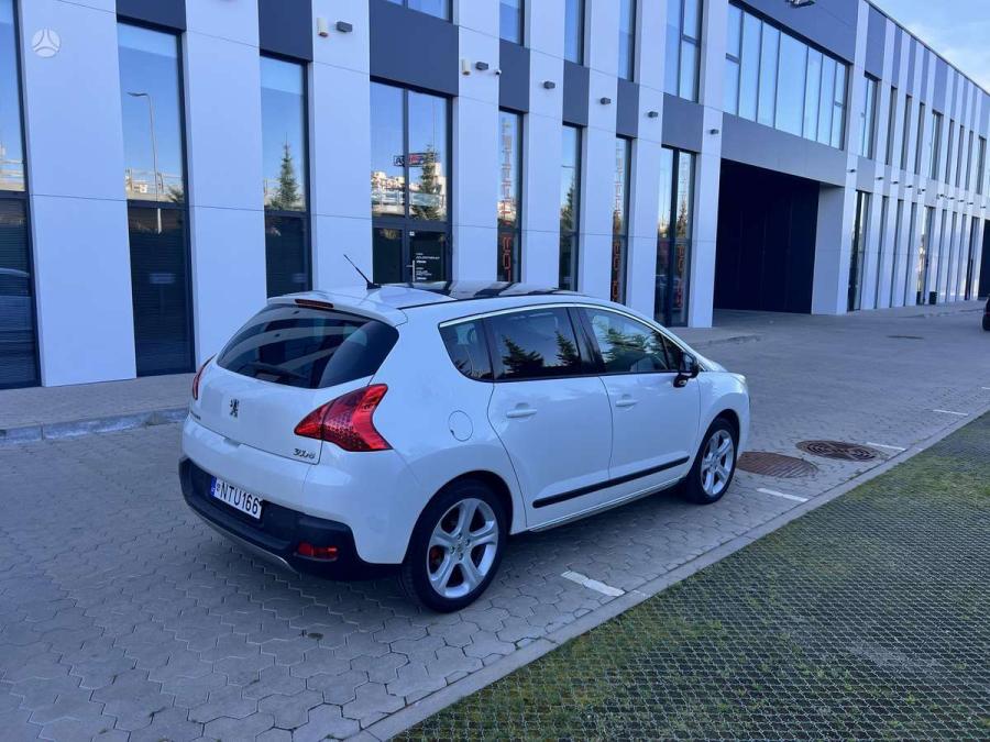 Balts Peugeot 3008 2010 Viļņa, ar dzinēja tilpumu 2.00 L un nobraukumu 256 tūkst. km par 2350 €, foto 8 vietnē AUTOMOTO.COM.LV
