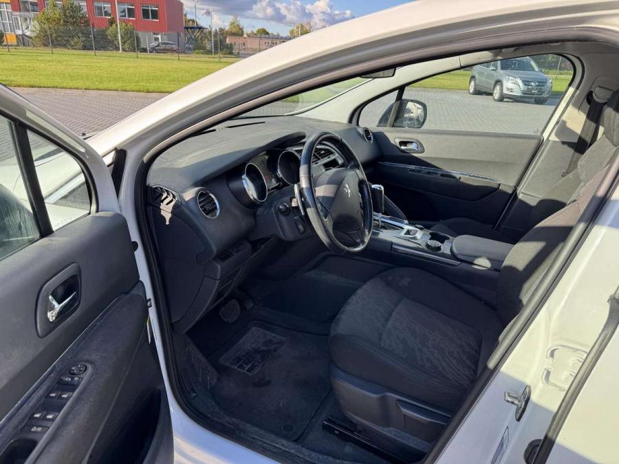 Balts Peugeot 3008 2010 Telšiai, ar dzinēja tilpumu 1.56 L un nobraukumu 151 tūkst. km par 2999 €, foto 12 vietnē AUTOMOTO.COM.LV