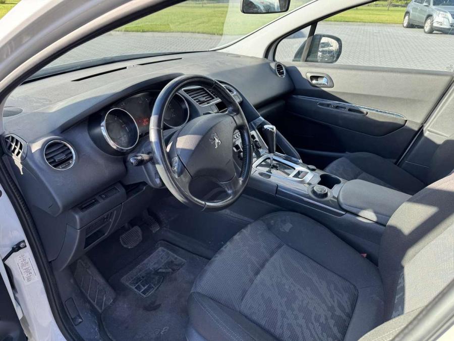 Balts Peugeot 3008 2010 Telšiai, ar dzinēja tilpumu 1.56 L un nobraukumu 151 tūkst. km par 2999 €, foto 14 vietnē AUTOMOTO.COM.LV