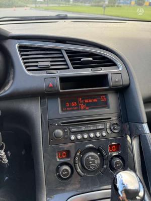 Balts Peugeot 3008 2010 Telšiai, ar dzinēja tilpumu 1.56 L un nobraukumu 151 tūkst. km par 2999 €, foto 18 vietnē AUTOMOTO.COM.LV