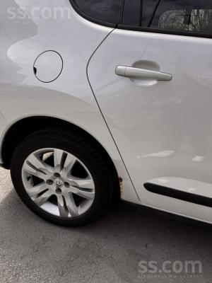 Balts Peugeot 3008 2011 Rīga, ar dzinēja tilpumu 1.60 L un nobraukumu 315 tūkst. km par 3500 €, foto 7 vietnē AUTOMOTO.COM.LV