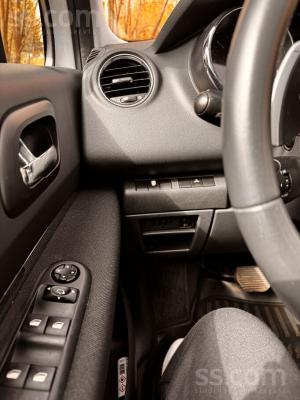 Balts Peugeot 3008 2011 Rīga, ar dzinēja tilpumu 1.60 L un nobraukumu 315 tūkst. km par 3500 €, foto 12 vietnē AUTOMOTO.COM.LV