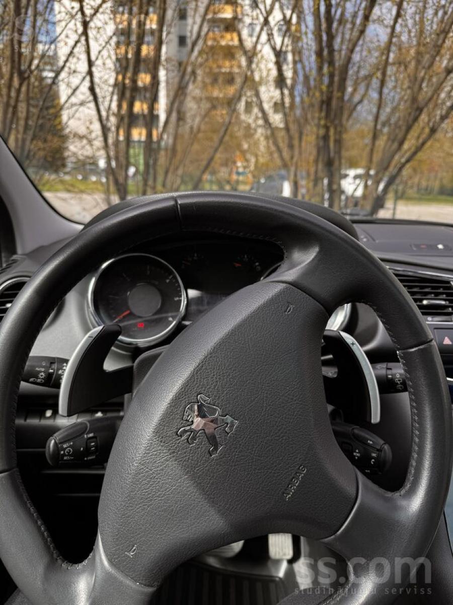Balts Peugeot 3008 2011 Rīga, ar dzinēja tilpumu 1.60 L un nobraukumu 315 tūkst. km par 3500 €, foto 13 vietnē AUTOMOTO.COM.LV
