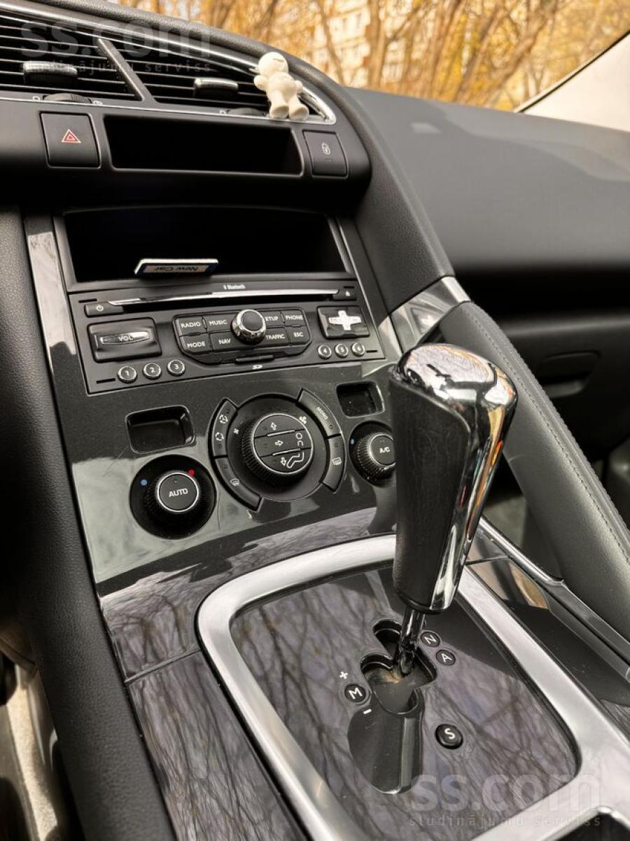 Balts Peugeot 3008 2011 Rīga, ar dzinēja tilpumu 1.60 L un nobraukumu 315 tūkst. km par 3500 €, foto 14 vietnē AUTOMOTO.COM.LV