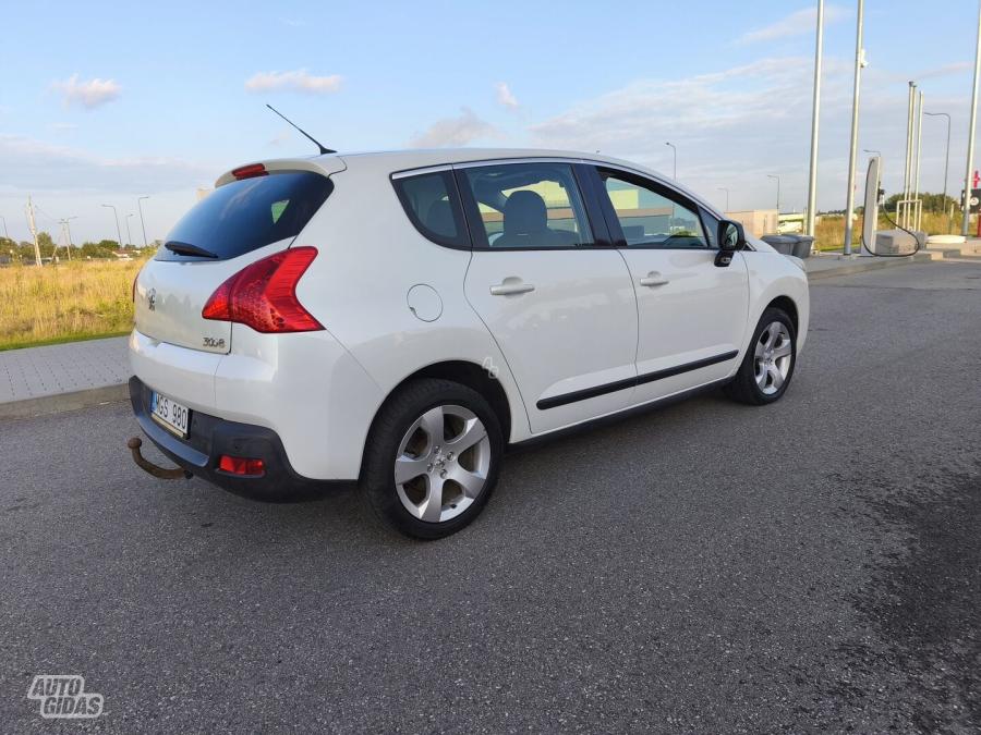 White Peugeot 3008 2011 in Kaunas, with an engine capacity of 1.60 L and mileage of 150 thousand km for 2700 €, photo 6 on AUTOMOTO.COM.LV
