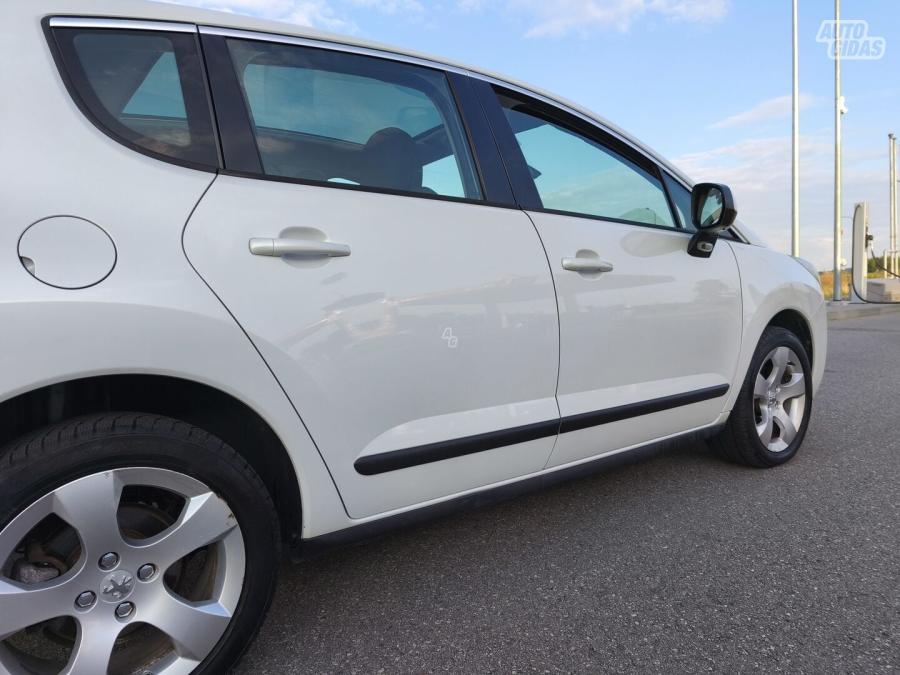 White Peugeot 3008 2011 in Kaunas, with an engine capacity of 1.60 L and mileage of 150 thousand km for 2700 €, photo 7 on AUTOMOTO.COM.LV