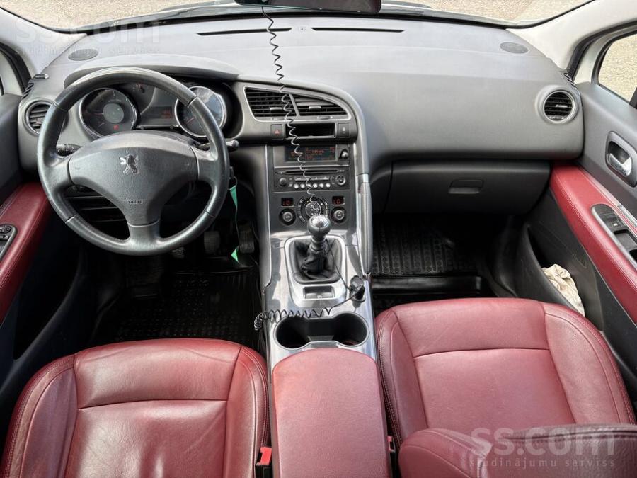 Balts Peugeot 3008 2011 Daugavpils, ar dzinēja tilpumu 1.60 L un nobraukumu 380 tūkst. km par 2450 €, foto 9 vietnē AUTOMOTO.COM.LV