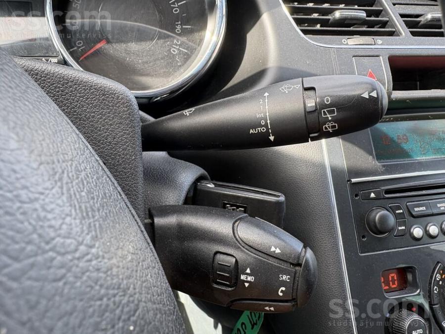 Balts Peugeot 3008 2011 Daugavpils, ar dzinēja tilpumu 1.60 L un nobraukumu 380 tūkst. km par 2450 €, foto 14 vietnē AUTOMOTO.COM.LV