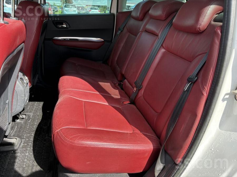 Balts Peugeot 3008 2011 Daugavpils, ar dzinēja tilpumu 1.60 L un nobraukumu 380 tūkst. km par 2450 €, foto 19 vietnē AUTOMOTO.COM.LV