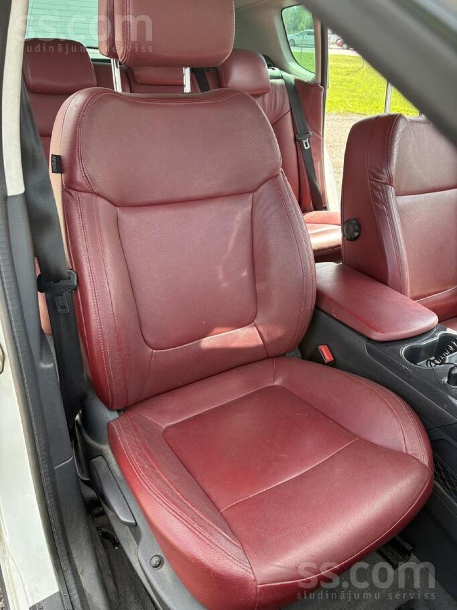 Balts Peugeot 3008 2011 Daugavpils, ar dzinēja tilpumu 1.60 L un nobraukumu 380 tūkst. km par 2450 €, foto 21 vietnē AUTOMOTO.COM.LV