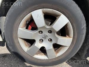 Balts Peugeot 3008 2011 Daugavpils, ar dzinēja tilpumu 1.60 L un nobraukumu 380 tūkst. km par 2450 €, foto 25 vietnē AUTOMOTO.COM.LV