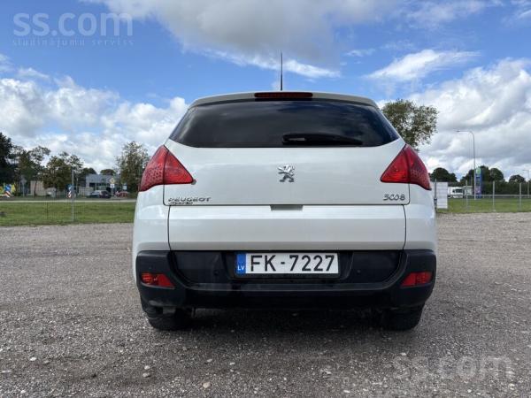 Balts Peugeot 3008 2011 Daugavpils, ar dzinēja tilpumu 1.60 L un nobraukumu 380 tūkst. km par 2450 €, foto 5 vietnē AUTOMOTO.COM.LV