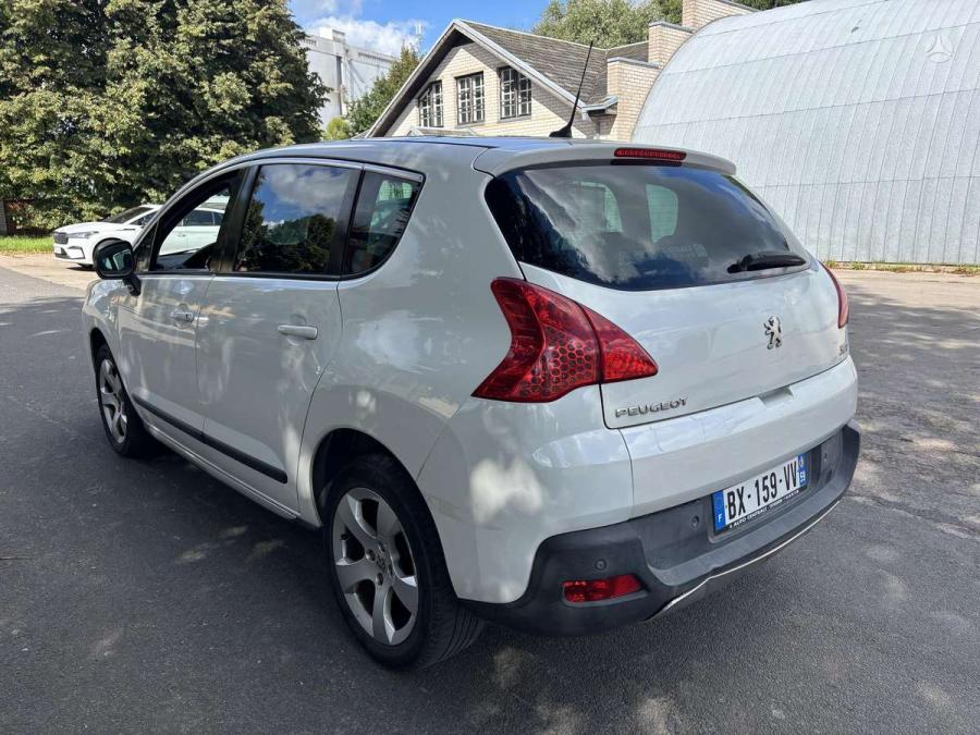 White Peugeot 3008 2011 in Taurage, with an engine capacity of 1.56 L and mileage of 230 thousand km for 2700 €, photo 6 on AUTOMOTO.COM.LV