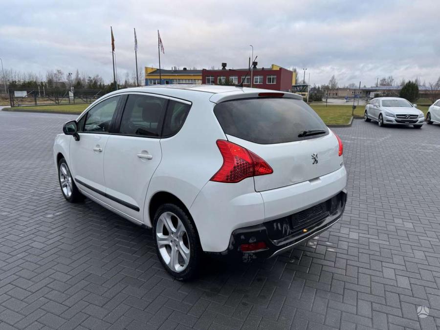 White Peugeot 3008 2012 in Telschi, with an engine capacity of 1.56 L and mileage of 223 thousand km for 4200 €, photo 5 on AUTOMOTO.COM.LV