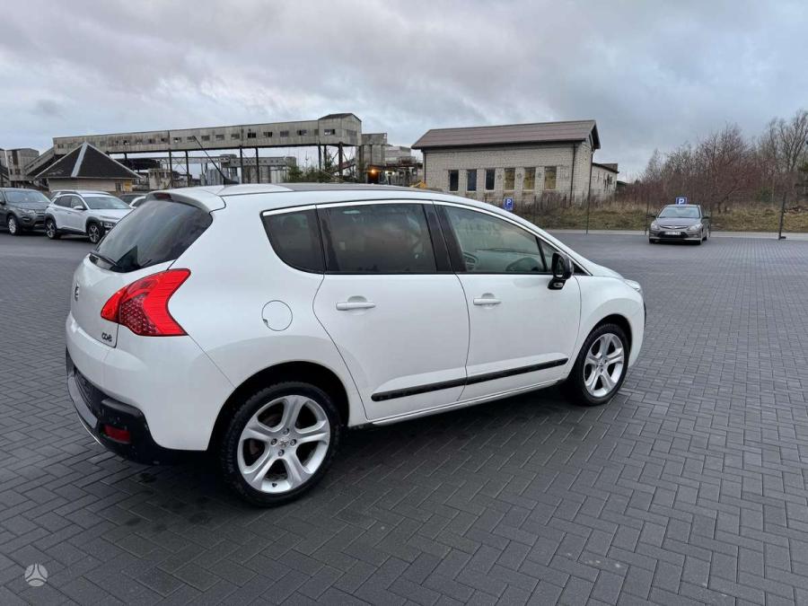 White Peugeot 3008 2012 in Telschi, with an engine capacity of 1.56 L and mileage of 223 thousand km for 4200 €, photo 8 on AUTOMOTO.COM.LV