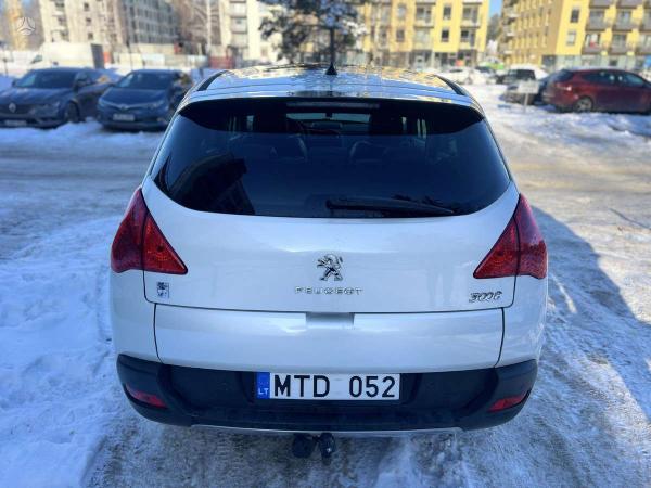 White Peugeot 3008 2012 in Vilnius, with an engine capacity of 2.00 L and mileage of 340 thousand km for 4650 €, photo 6 on AUTOMOTO.COM.LV