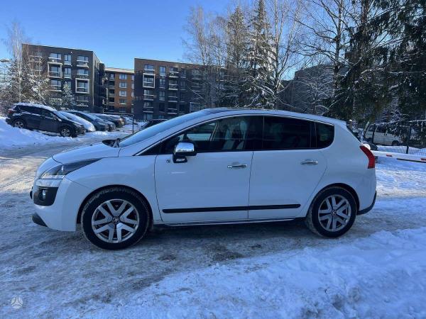 White Peugeot 3008 2012 in Vilnius, with an engine capacity of 2.00 L and mileage of 340 thousand km for 4650 €, photo 8 on AUTOMOTO.COM.LV