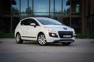 White Peugeot 3008 2012 in Jelgava, with an engine capacity of 2.00 L and mileage of 225 thousand km for 8200 €, photo 3 on AUTOMOTO.COM.LV