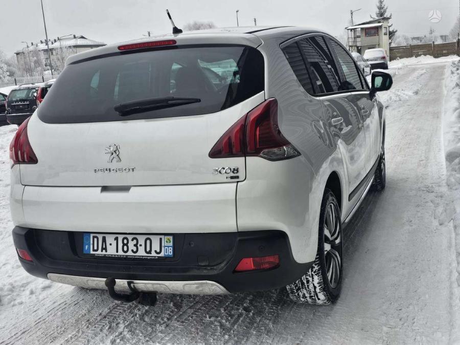 Balts Peugeot 3008 2013 Tauragė, ar dzinēja tilpumu 1.56 L un nobraukumu 214 tūkst. km par 4800 €, foto 4 vietnē AUTOMOTO.COM.LV