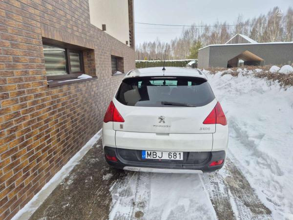 White Peugeot 3008 2013 in Kaunas, with an engine capacity of 2.00 L and mileage of 282 thousand km for 4250 €, photo 3 on AUTOMOTO.COM.LV