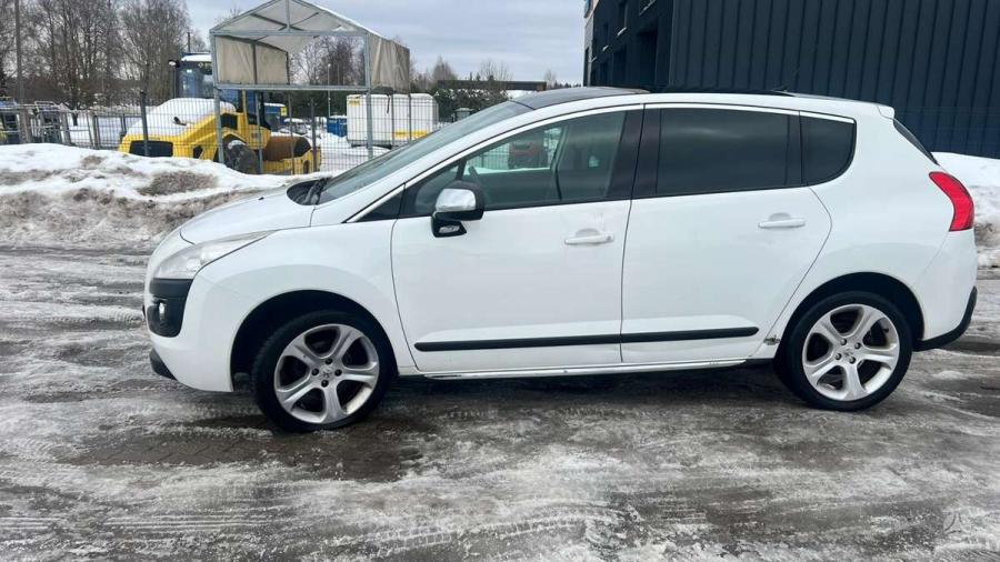 Белый Пежо 3008 2013 в Таураге, объемом двигателя 1.56 л и пробегом 241 тыс. км за 3550 €, фото 7 на AUTOMOTO.COM.LV