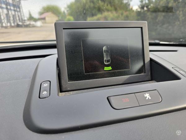 Balts Peugeot 3008 2013 Radviliškis, ar dzinēja tilpumu 2.00 L un nobraukumu 266 tūkst. km par 4150 €, foto 9 vietnē AUTOMOTO.COM.LV
