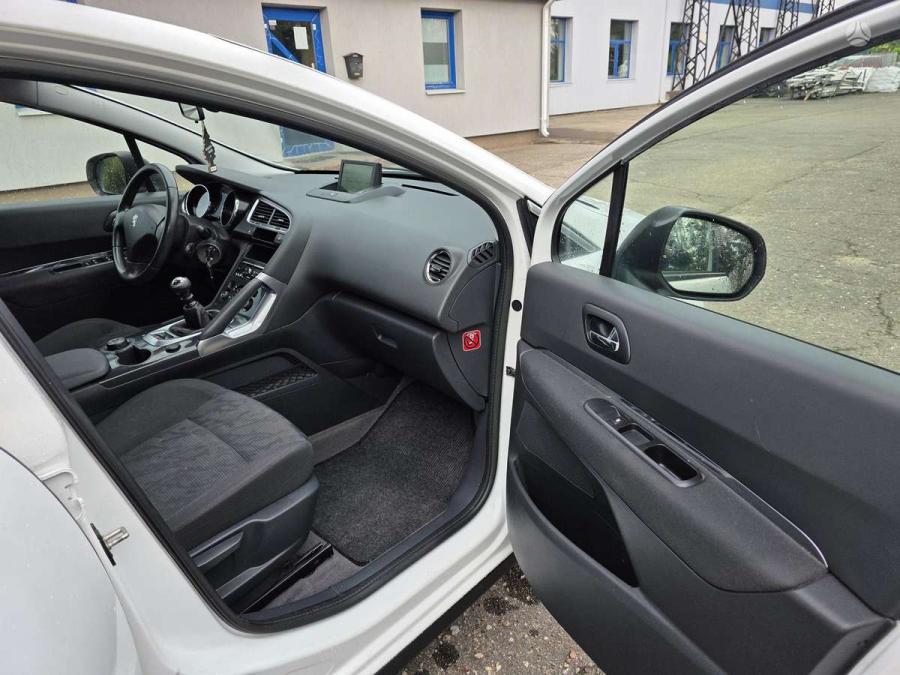 Balts Peugeot 3008 2013 Radviliškis, ar dzinēja tilpumu 2.00 L un nobraukumu 266 tūkst. km par 4150 €, foto 11 vietnē AUTOMOTO.COM.LV