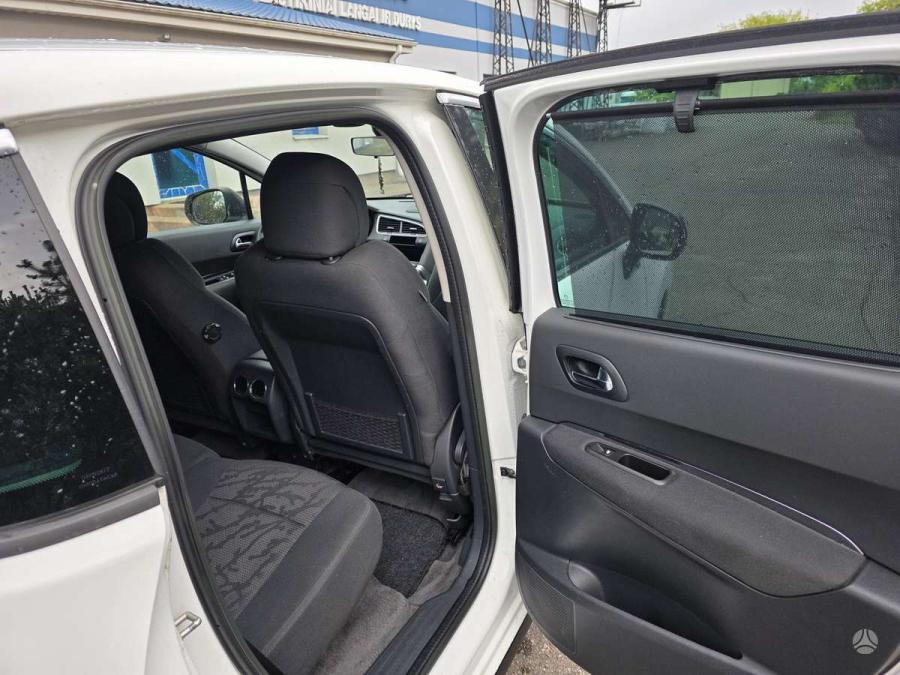Balts Peugeot 3008 2013 Radviliškis, ar dzinēja tilpumu 2.00 L un nobraukumu 266 tūkst. km par 4150 €, foto 13 vietnē AUTOMOTO.COM.LV