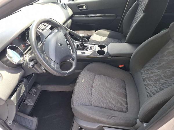 White Peugeot 3008 2013 in Kaunas, with an engine capacity of 1.56 L and mileage of 267 thousand km for 3700 €, photo 7 on AUTOMOTO.COM.LV