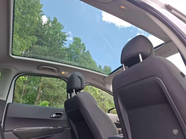 White Peugeot 3008 2013 in Kaunas, with an engine capacity of 1.56 L and mileage of 267 thousand km for 3700 €, photo 9 on AUTOMOTO.COM.LV
