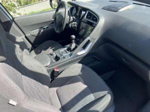 Balts Peugeot 3008 2013 Tauragė, ar dzinēja tilpumu 1.56 L un nobraukumu 249 tūkst. km par 3800 €, foto 13 vietnē AUTOMOTO.COM.LV