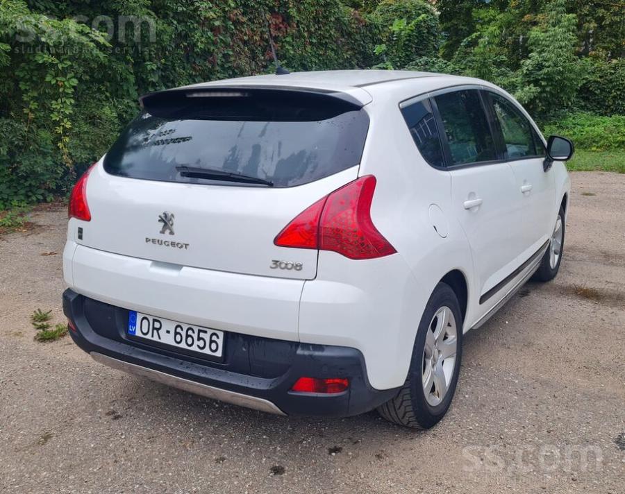 White Peugeot 3008 2013 in Jelgava, with an engine capacity of 2.00 L and mileage of 0 thousand km for 4890 €, photo 8 on AUTOMOTO.COM.LV