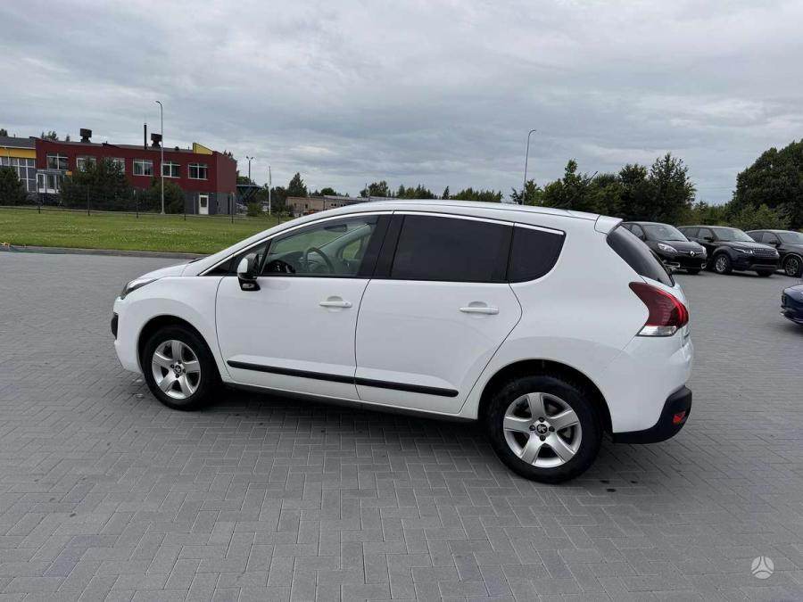 White Peugeot 3008 2014 in Telschi, with an engine capacity of 1.56 L and mileage of 63 thousand km for 6300 €, photo 4 on AUTOMOTO.COM.LV