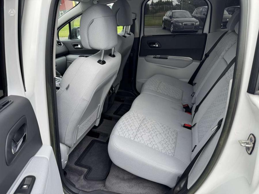 White Peugeot 3008 2014 in Telschi, with an engine capacity of 1.56 L and mileage of 63 thousand km for 6300 €, photo 19 on AUTOMOTO.COM.LV