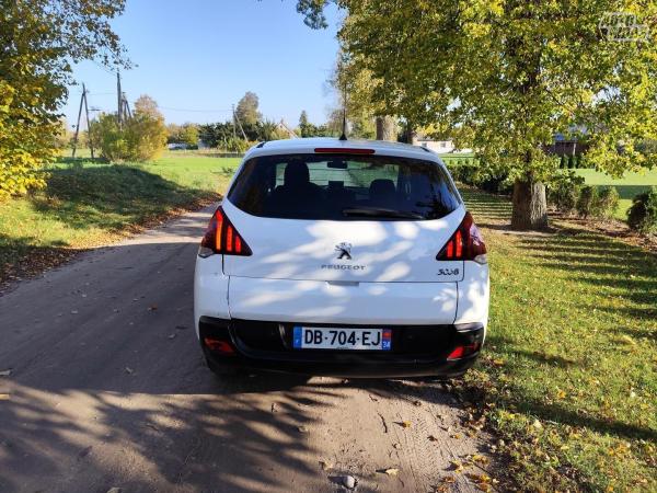 Peugeot 3008 2014 in Vilkaviskis on AUTOMOTO.COM.LV White Peugeot 3008 2014 in Vilkaviskis, with an engine capacity of 1.60 L and mileage of 260 thousand km for 3850 €, photo 6 on AUTOMOTO.COM.LV