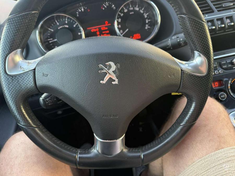 Balts Peugeot 3008 2015 Tauragė, ar dzinēja tilpumu 1.60 L un nobraukumu 152 tūkst. km par 5600 €, foto 16 vietnē AUTOMOTO.COM.LV